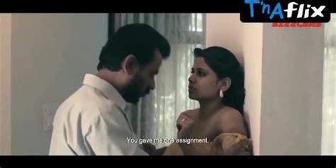 Sai Tamhankar Sexy Scene In Pune Tnaflix Com