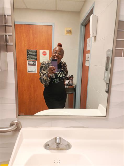 Viola Jackson Fabover40