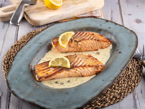 Σολομός ψητός με σάλτσα λεμονιού Γιώργος Τσούλης