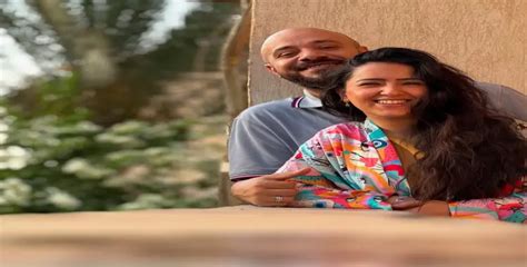 من هي نورهان أبو بكر زوجة الكاتب محمد صادق؟ شبابيك