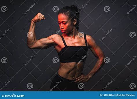 Girls With Lean Muscle