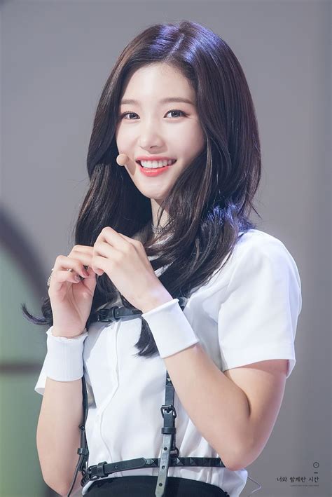 𝕗𝕠𝕝𝕝𝕠𝕨 𝕞𝕖 𝕒𝕥 𝕞𝕒𝕘𝕚𝕔𝕒𝕝 𝕝𝕚𝕥𝕥𝕝𝕖 𝕔𝕒𝕥 Dia Ioi Chaeyeon Jungchaeyeon 다이아 아이오아이 채연 정채연