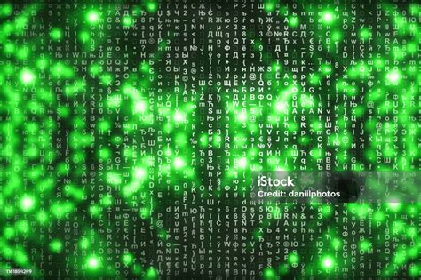 녹색 매트릭스 디지털 배경입니다 추상적인 사이버 공간 개념 캐릭터가 아래로 떨어집니다 기호 스트림에서 행렬 가상 현실 디자인