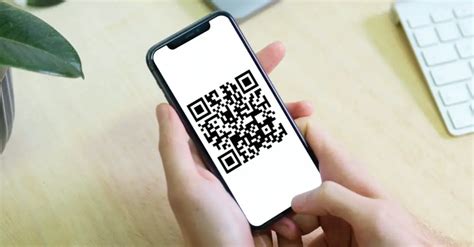 How To Scan QR Codes With The IPhone ITIGIC