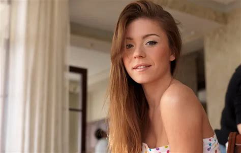 Wallpaper Look Girl Model Lily C Raisa Natalia E For Mobile And Desktop Section