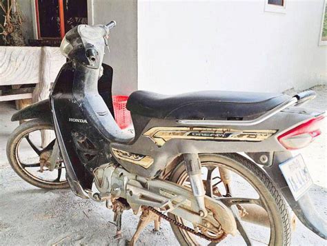 មុខសញ្ញាជួញដូរគ្រឿងញៀននៅខេត្តកំពង់ស្ពឺ ចំនួន ០៤នាក់ ត្រូវ បានឃាត់ខ្លួន រួមនិង