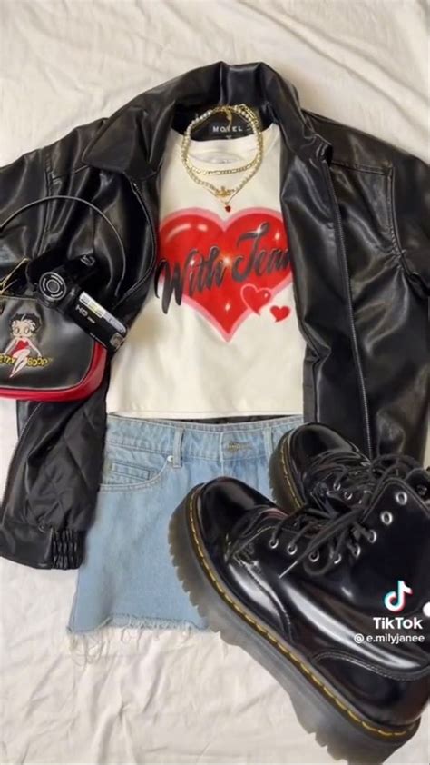 Pin Di M Su Outfits
