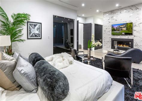 313 S La Peer Dr Los Angeles Ca 90048 Redfin