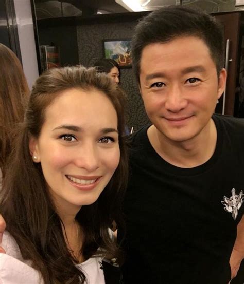 《戰狼2》盧靖姍穿了一款全透明的裙子！吳京羞得不敢看她！ 每日頭條
