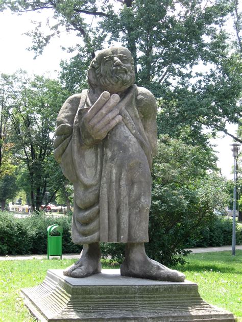 Deviation And The Norm Ela Pękalska