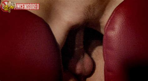 Голая Лилу в Рассказы о сексе