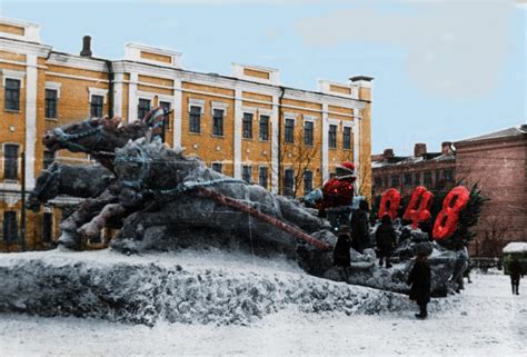 Колоризованный омский Новый год прошлого Медиа «Трамплин Омск