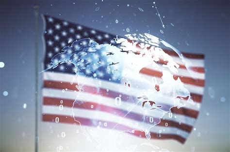 미국 국기와 일몰 하늘 배경 다중 노출에 대한 추상 가상 코딩 개념 및 세계 지도 홀로그램 프리미엄 사진