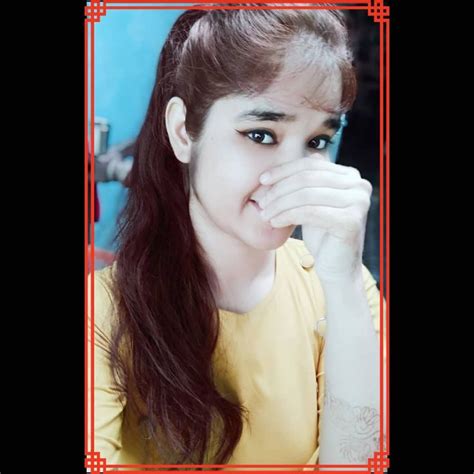 Pin By Ziya Khan On Ziya Beautiful Girl Indian Beautiful Girls Hair Wrap