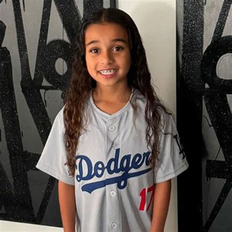 Rob Kardashians Daughter Dream Kardashian Models During Nyfw 2025