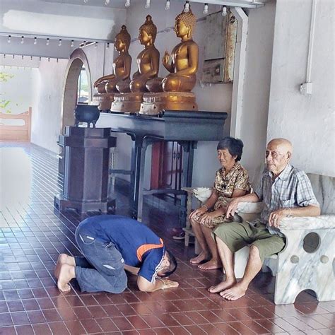 Chin Yong 有中英文翻译 With Chinese And English Translation Facebook