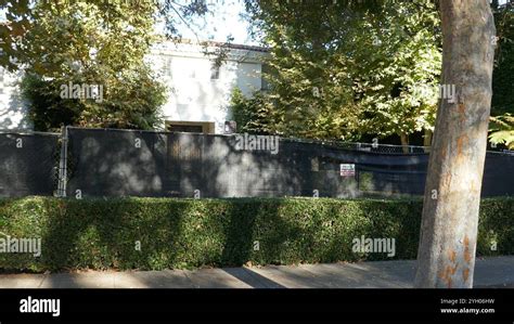 Beverly Hills California Usa 8th November 2024 Erik And Lyle Menendez Former Home Where They