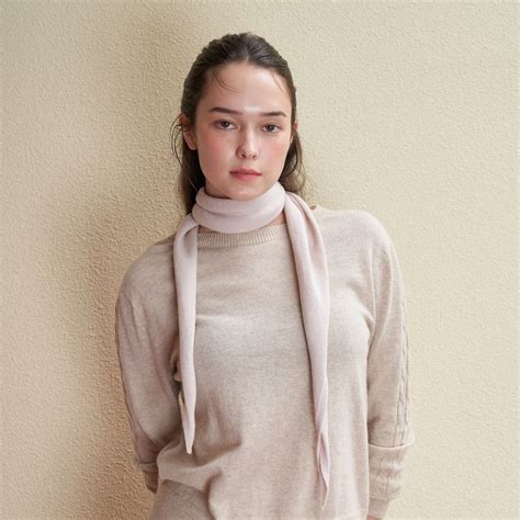 캐시미어100 삼각 머플러 감도 깊은 취향 셀렉트샵 29cm