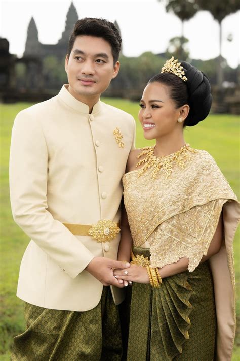 ខណៈជិតចូលរោងការ សុភ័ក្រ កុសុម៉ា និងគូដណ្ដឹង បង្ហាញរូបភាព Pre Wedding យ៉ាងផ្អែមល្ហែម Khmerload