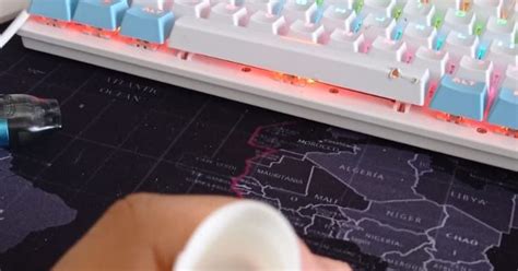 Container For Vapeworks With A Lot Of Small Vapes By Sasismene