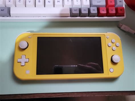 Yellow Nintendo Switch Lite Video Gaming Video Game Consoles Nintendo On Carousell
