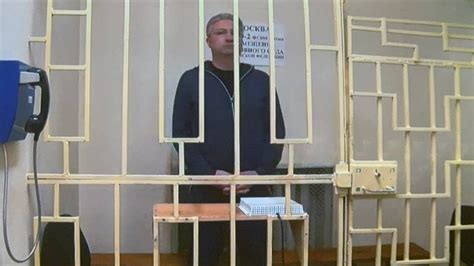 РИА Новости у машин замминистра обороны Иванова были номера за 6 млн рублей — РТ на русском