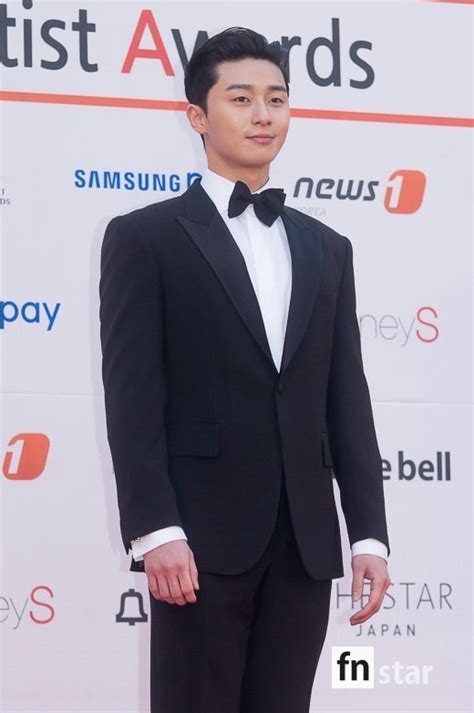 박서준 측 “웹툰 원작 ‘김비서~ 검토 중인 작품 중 하나” 공식 Fn스타