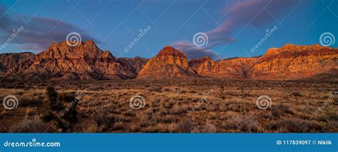 Watchers Red Rock Canyon Sunrise Stock Image Image Of Watchers