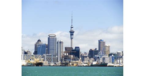 Нова Зеландия дава статут на постоянно пребиваващи на украинци бягащи от войната