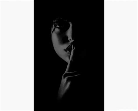 عکس پس زمینه دخترانه سفید مشکی