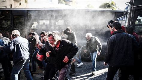 ΕΠΙΘΕΣΗ ΜΑΤ ΣΤΟ ΜΕΓΑΡΟ ΜΑΞΙΜΟΥ Youtube