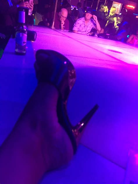 Prinzzess Felicity On Twitter Tall Heels