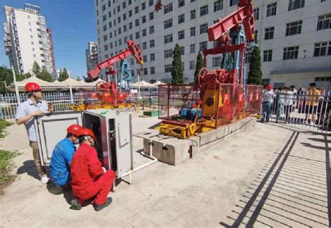 心系母校 感恩回报 重庆万普隆能源技术有限公司