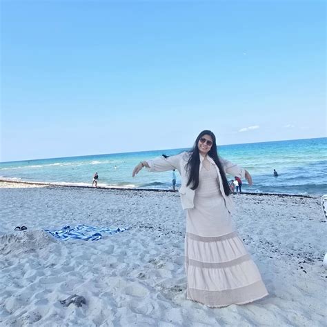 Khit Thit Media မူဆယ်မြို့၊ သိန်းသန်းချီ ကားဝင်းဂိတ်အစောင့် စစ်တပ်လက်အောက်ခံ ပြည်သူ့ စစ် ၂ ဦး