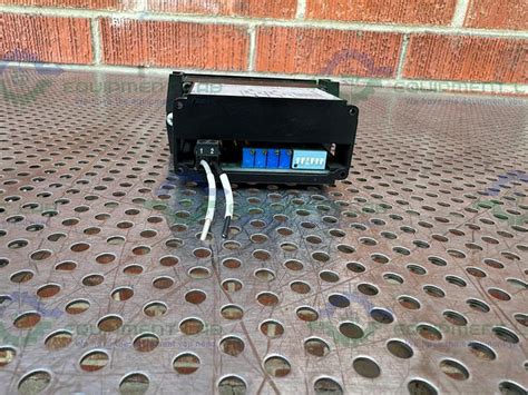 Used Red Lion Controls APLLP 500 Apollo Loop Powered Process Indic