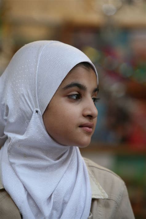 찢어진 청바지 단속 나선 이란 당국 무슬림 전통에 어긋나” 국제 종교신문 1위 크리스천투데이