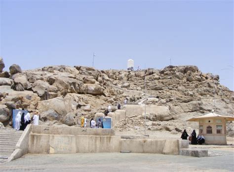Hikmah Wukuf Di Arafah Rawda Travel