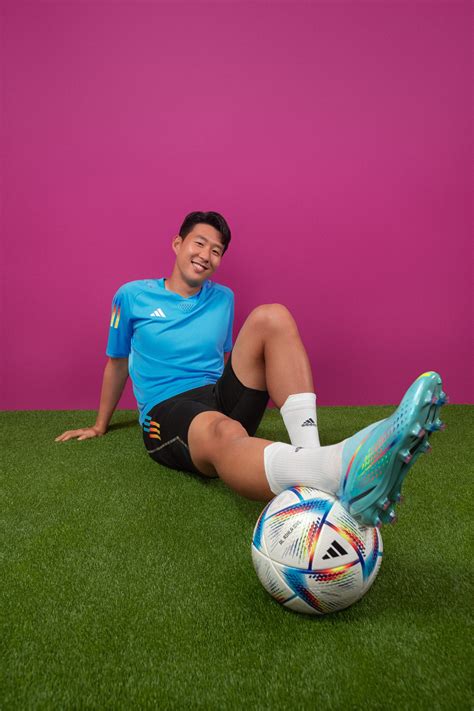 183㎝ 손흥민의 255㎜ 히든부츠 중앙일보