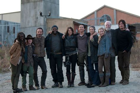 Cast Season 4 Walking Dead At Dolores Bruner Blog
