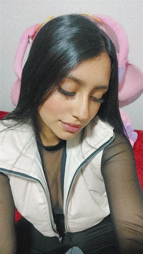 Irinav Cam Model Profile Stripchat