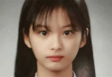 얼마나 예쁘길래 3대 기획사 비주얼 합격 여가수의 청순 카리스마 오프숄더룩 퍼스널 뷰티and패션