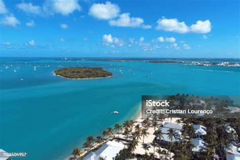 키 웨스트 플로리다 키스 미국에 가는 길에 유명한 7 마일 다리와 섬의 공중 보기 멋진 풍경 휴가 여행 여행 목적지 열대 풍경 키 라르고에 대한 스톡 사진 및 기타 이미지