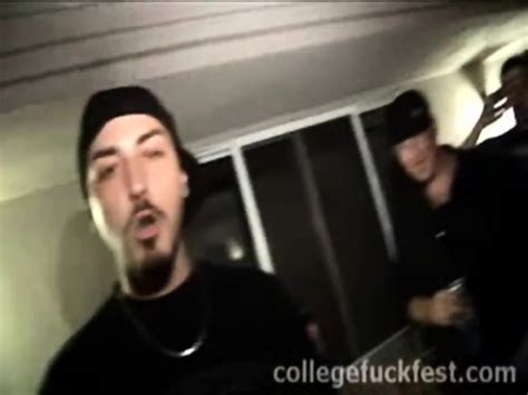 Lesbo College Whores Lick Pussy