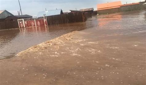 Өчигдөр Хэнтий аймагт үер бууж 99 айлын гэр байшин усанд автжээ