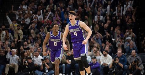 Los Kings Ganan Al Jazz Con 27 Puntos De Kevin Huerter Infobae