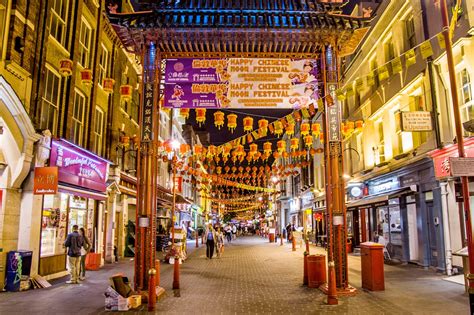 Chinatown Gate In London See The Grand Entrance To Londons Vibrant