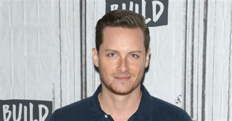 Chicago Pd Fans Arent Holding Back On Jesse Lee Soffers Exit