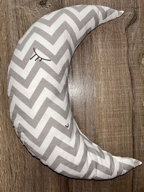 Декоративна възглавница Луна гр Русе Център • Olx Bg