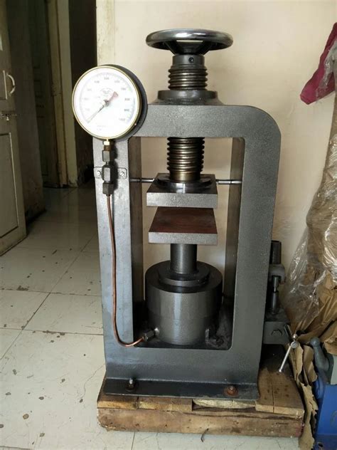 Ctm Machine Compression Testing Machine Hand Operated At