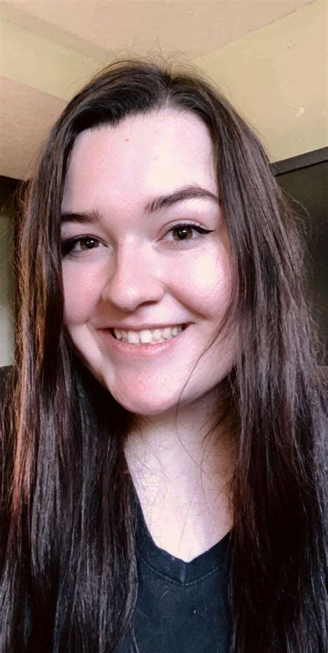 Arianna Hanson Medium